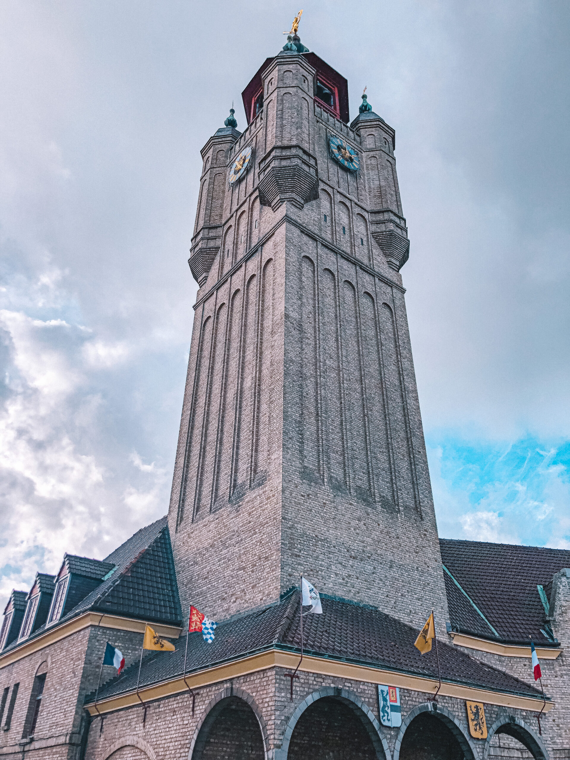 Bergues - milaventureslointaines.fr